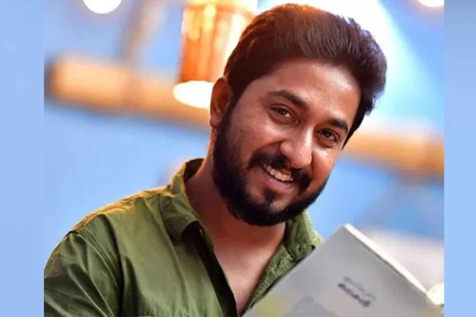Vineeth Sreenivasan - Biography, Age, Height, Movies, Wife, Family, Net ...